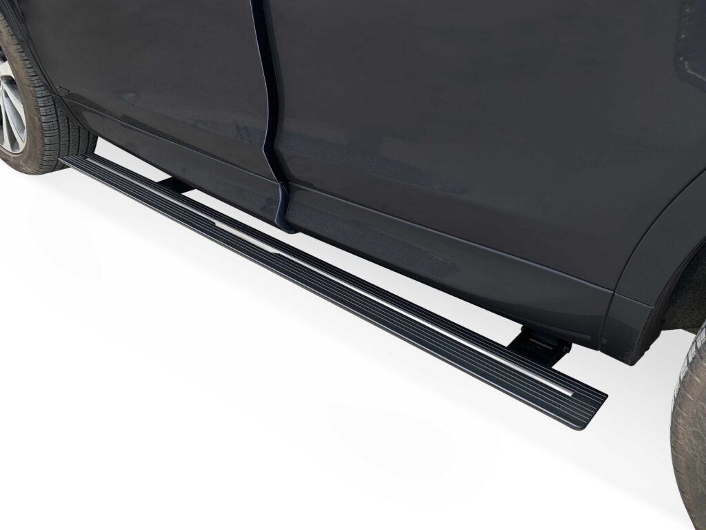 Intelligent electric side steps suitable for Sport Utility Vehicle ...